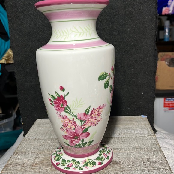 Laura Ashley | Accents | Laura Ashley Home Ftd Vase White Pink Yellow ...